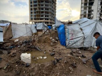 Israeli raids on the Gaza Strip and the low weather exacerbate the ...